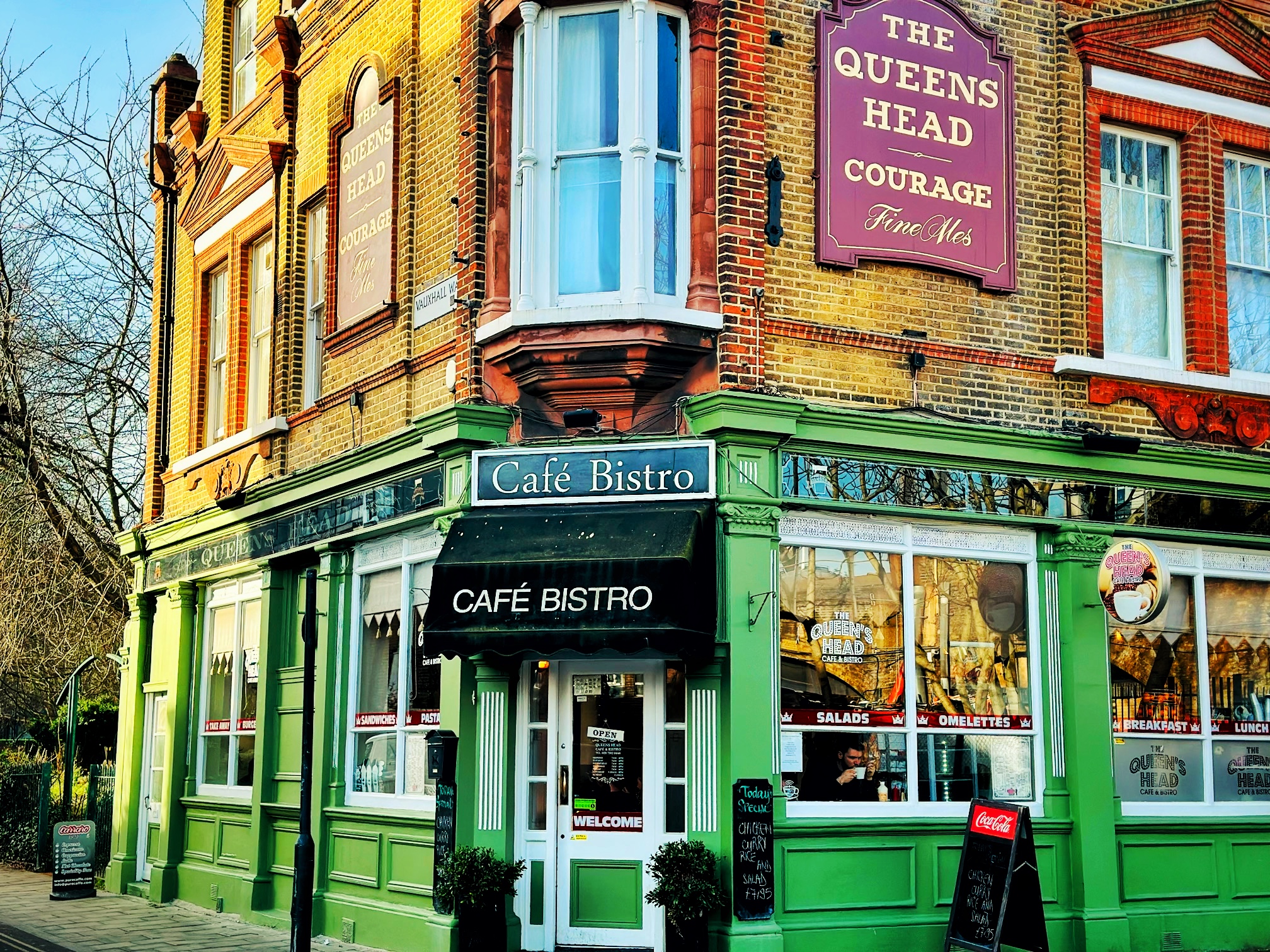 The Queen's Head Cafe